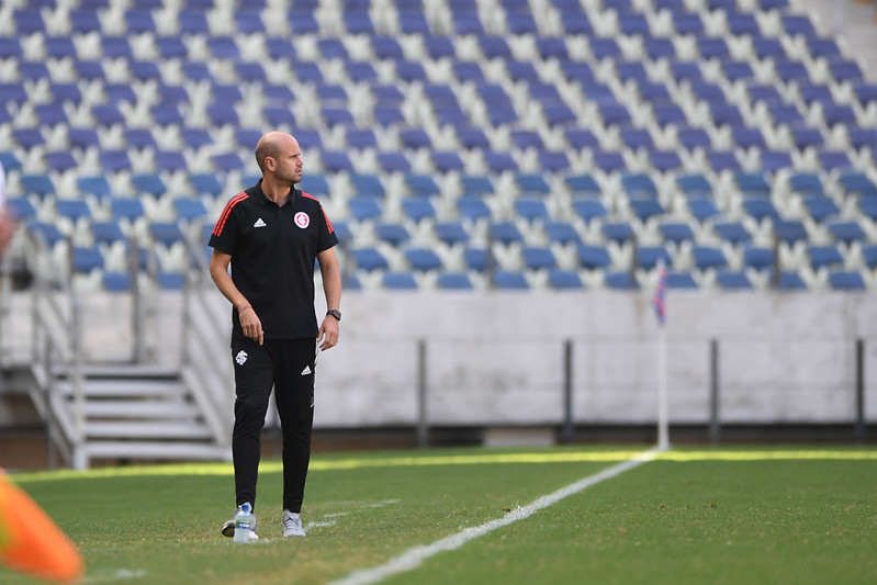 Vice do Internacional abre o jogo e explica saída de Ramírez - Sportbuzz