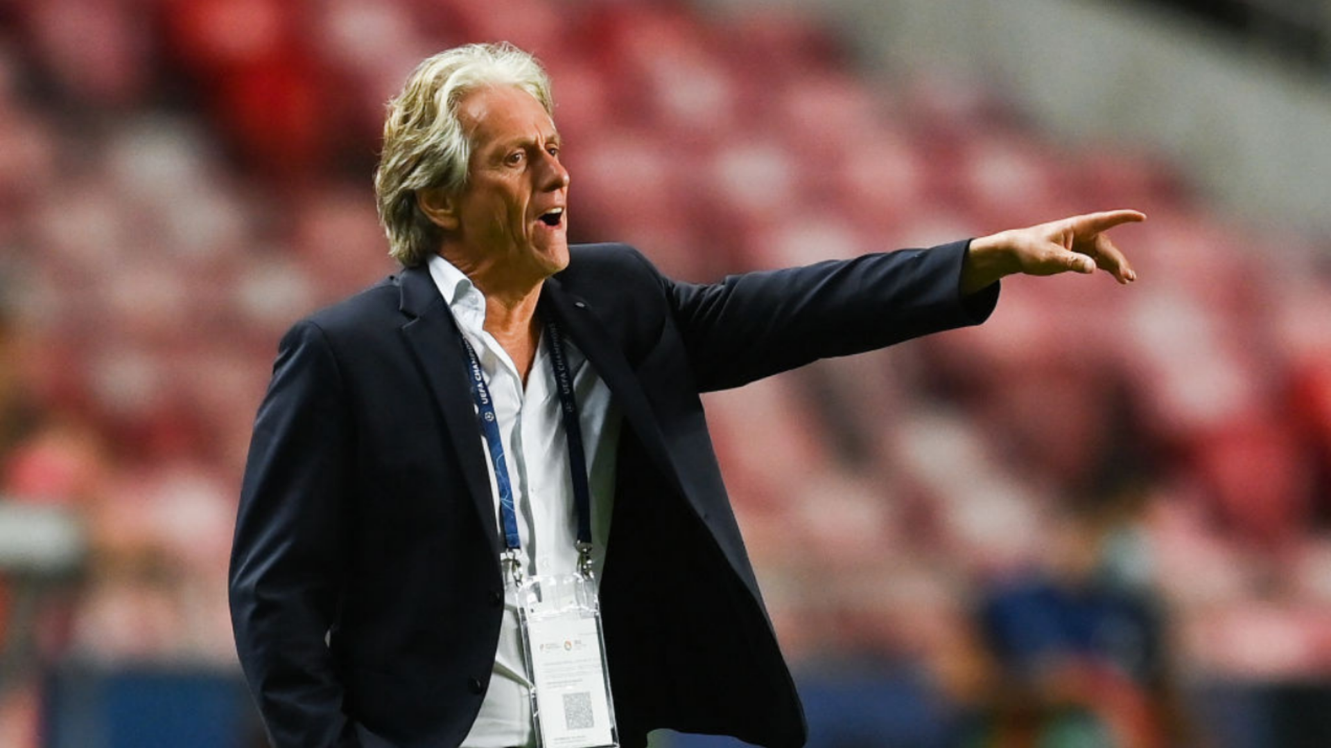 Jorge Jesus enlouquece com chance perdida pelo Benfica: "Nunca vi ...