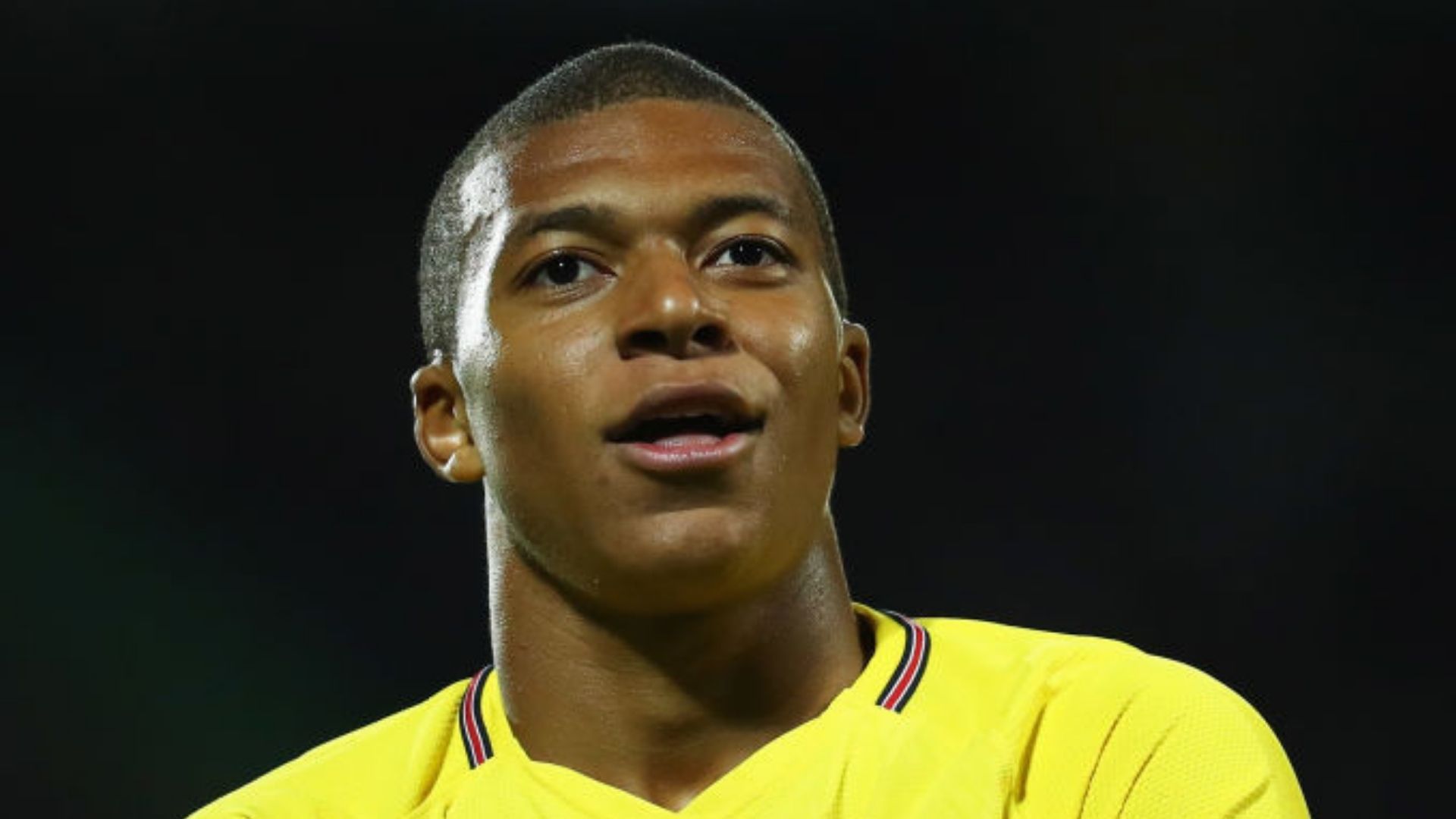 Mbappé revela conversas com gigante inglês antes de ficar no PSG ...