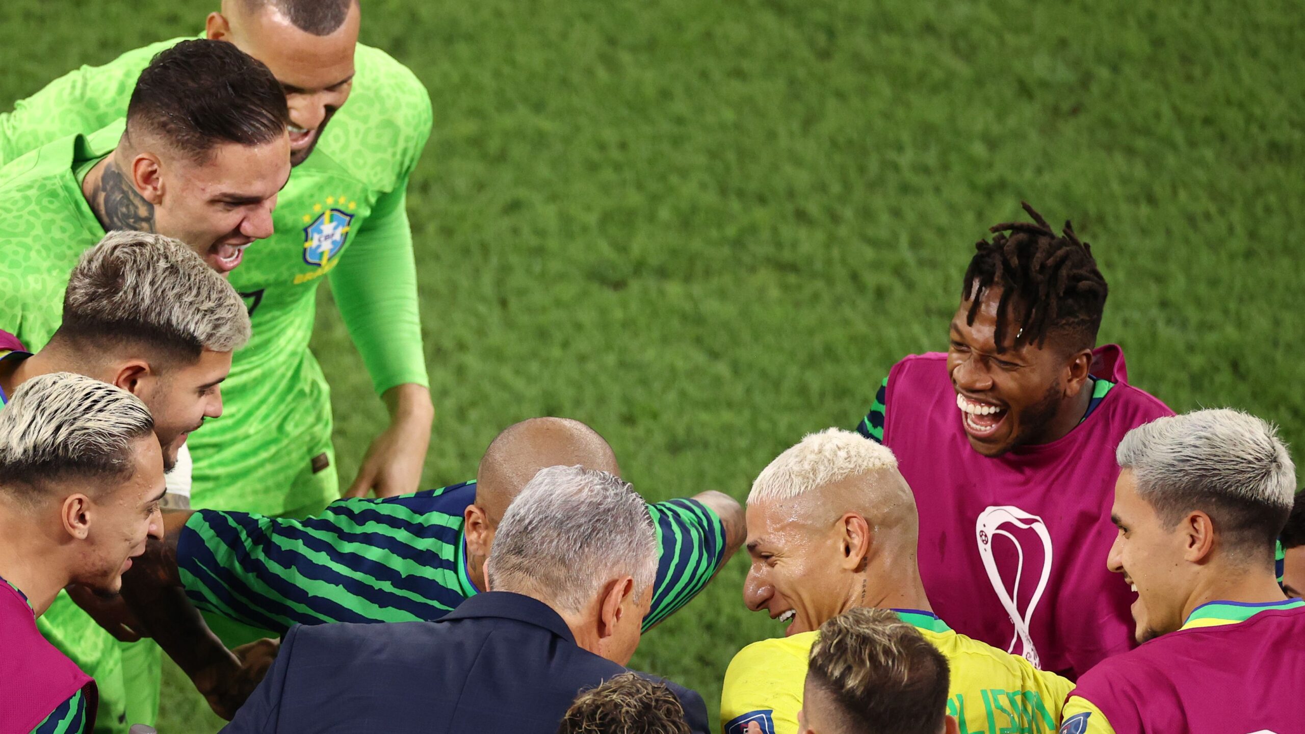 Após golaço de Richarlison, Tite faz “dança do Pombo” e agita web ...