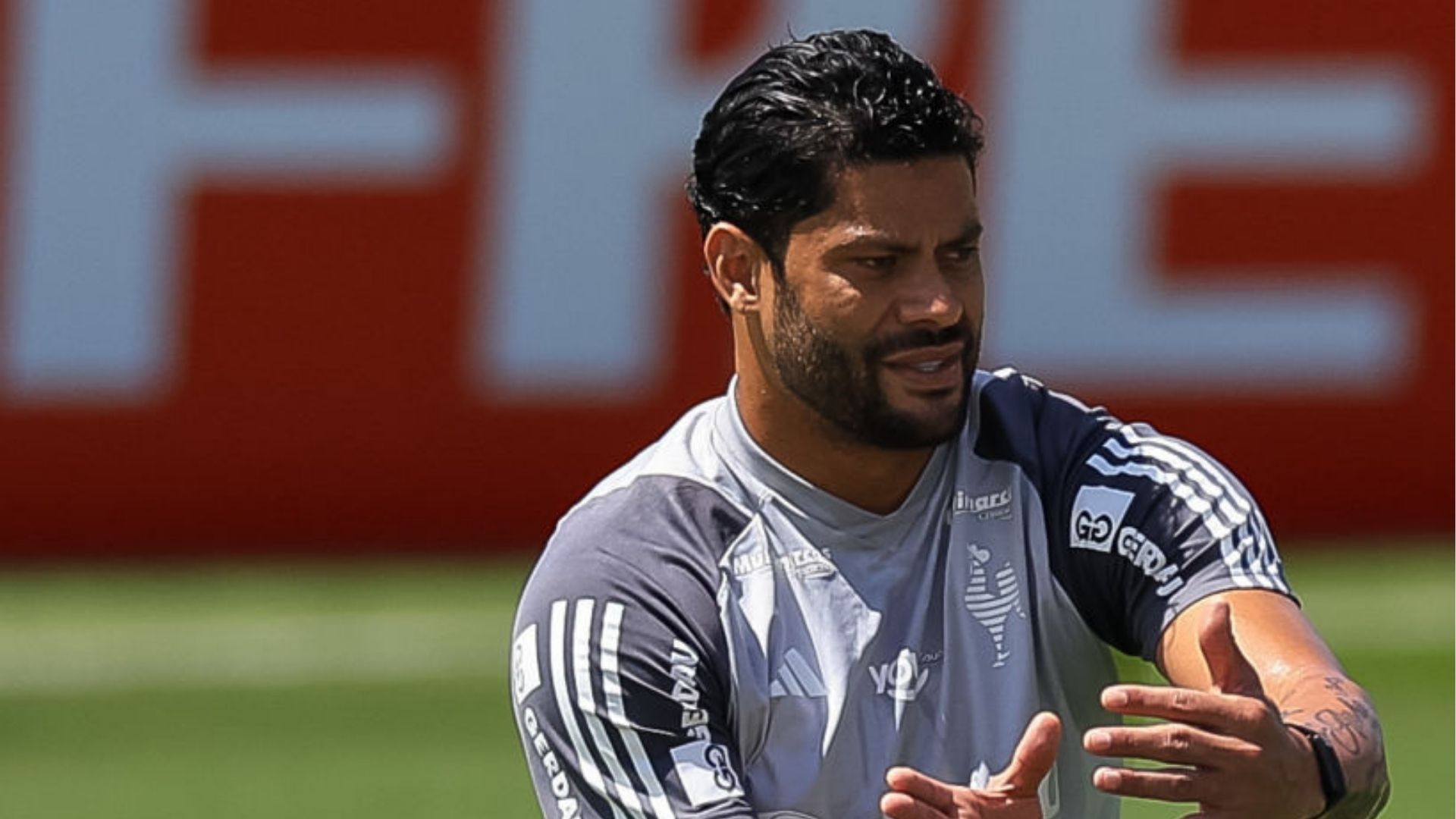 Hulk tem atitude surpreendente antes da final da Libertadores - Sportbuzz