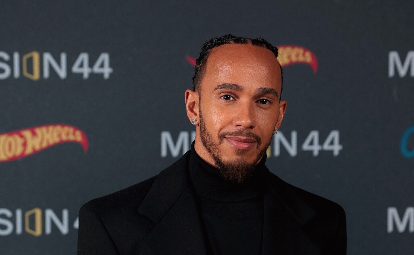 Red Bull provoca Lewis Hamilton e revive rivalidade na F1
